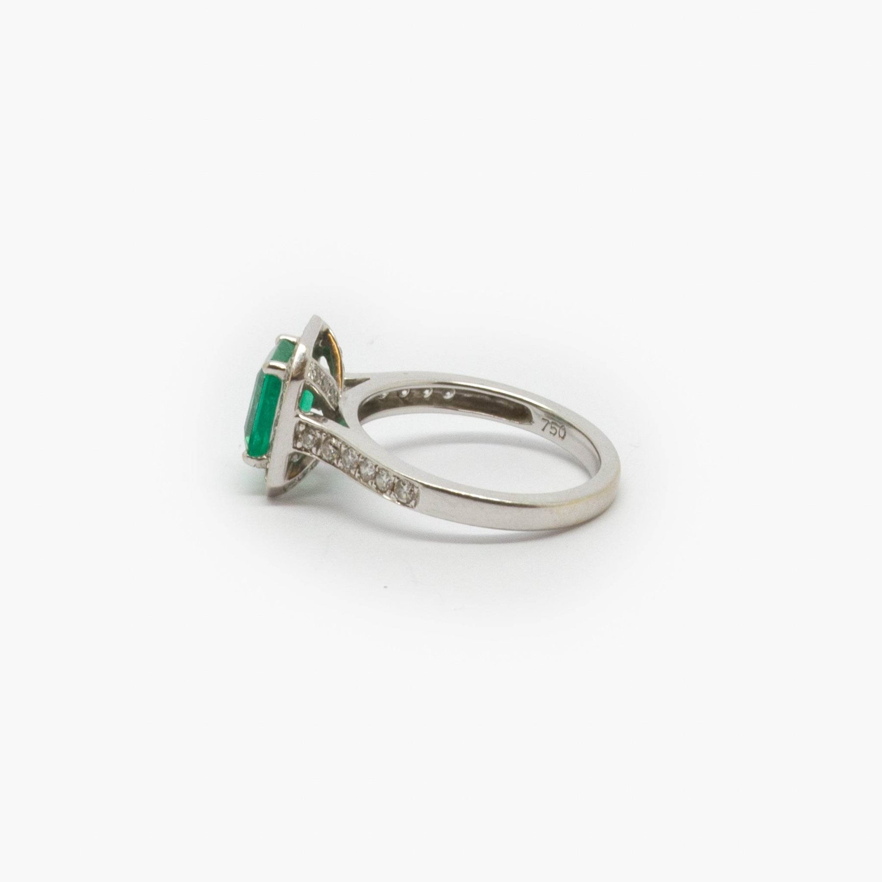 Pre-Owned Emerald & Diamond Ring – Jordans Jewellers